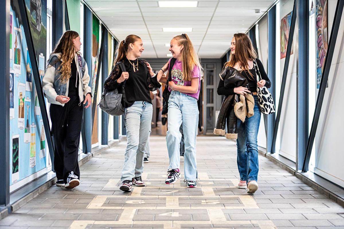 Anna van Rijn College | De VO Gids